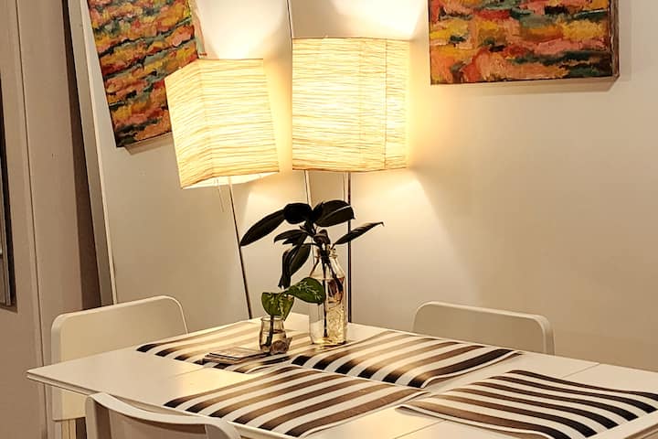 Cozy New Restful Bedroom - New York City