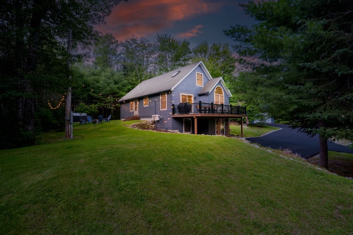 Cozy Mountain Escape | Hot Tub, Dogs Ok - Greenwood, ME