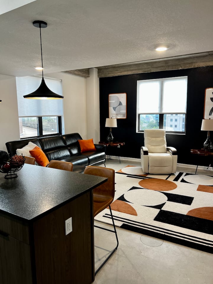 Downtown Modern Industrial Oasis - Columbia, SC