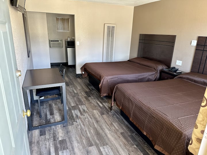 Hotel West Inn Nau & Downtown - 2 Queen Beds - Flagstaff, AZ