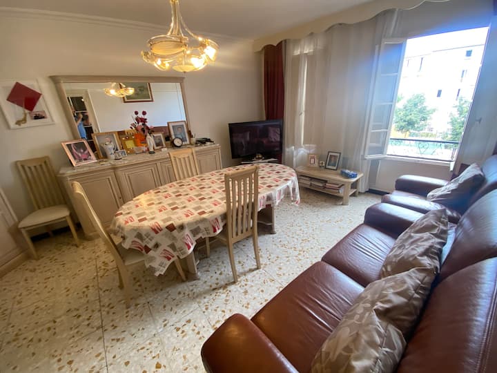 Appartement En Centre Ville. - Narbonne