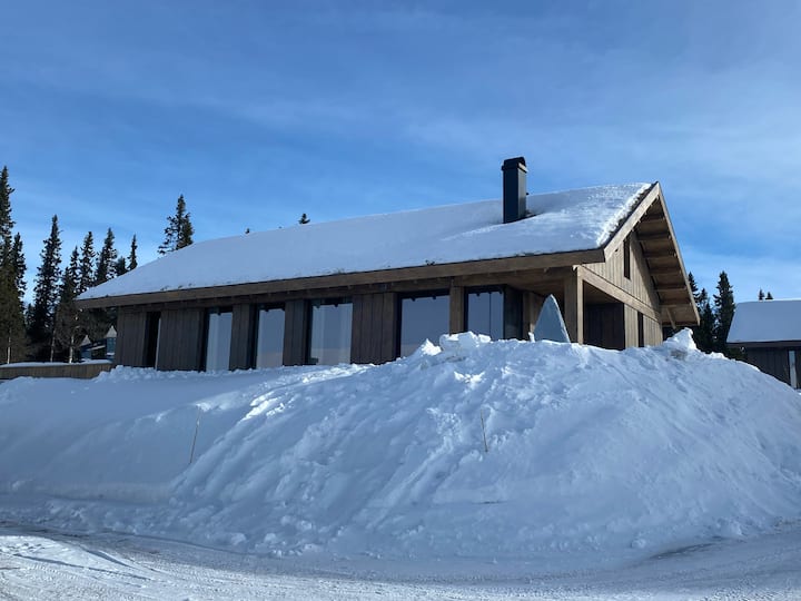 Mosetertoppen Hafjell - Rett Ved Løypa, Ski In/out - Norway