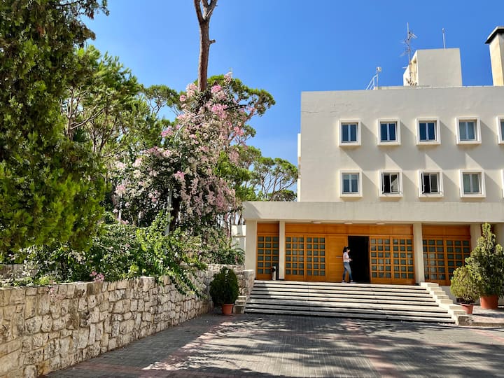 Quiet Rooms In A Superb Convent - Lebanon
