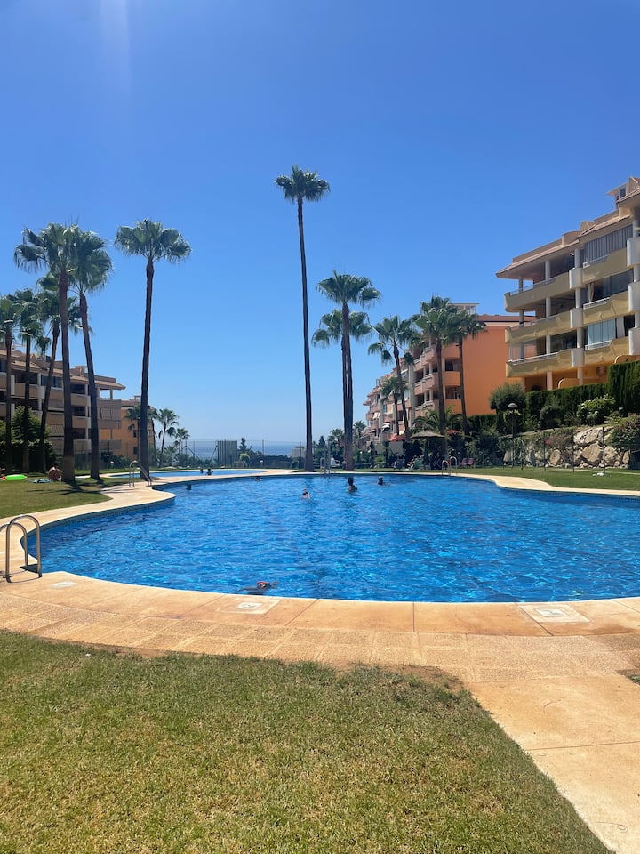 Two Bedroom, With Pools, Terrace And Balcony - Fuengirola