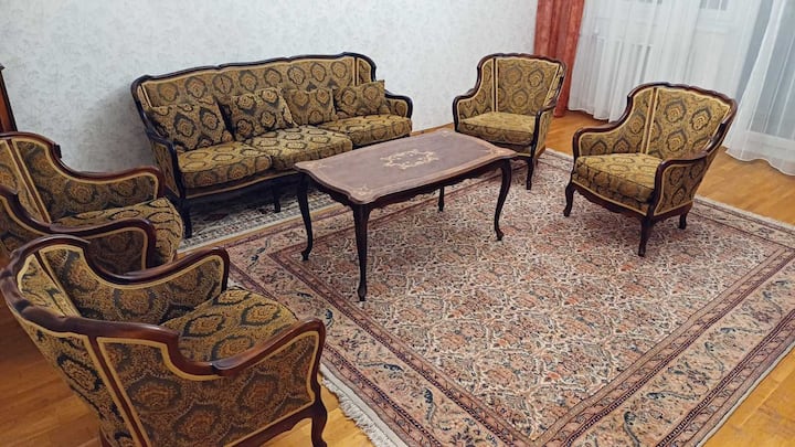 Cosy House, 4 Bedrooms, Up To 8 People - Székesfehérvár
