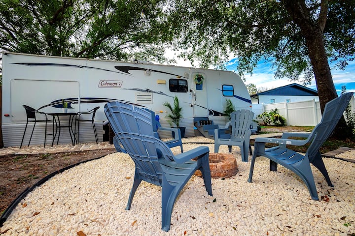 “Charming Rv Getaway – Close To Everything! - Spring Hill, FL