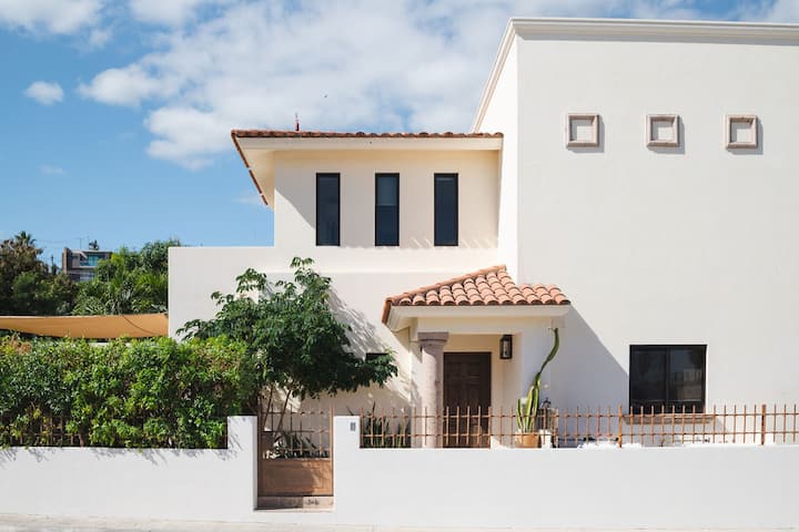 4-bedroom Casa, Each Room W/ Its Own Private Bath - San José del Cabo