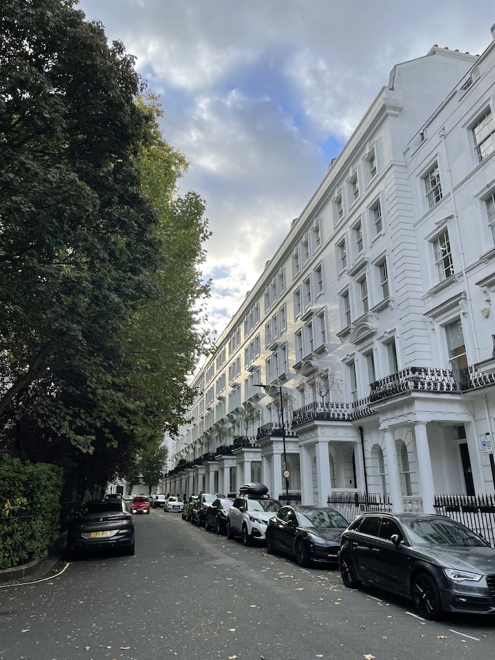 2 Bedroom, 2 Bath In Garden Square - Londres