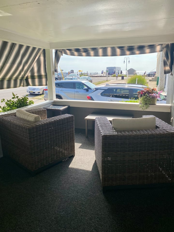 Oceanfront Flower Beach House ! - Belmar, NJ