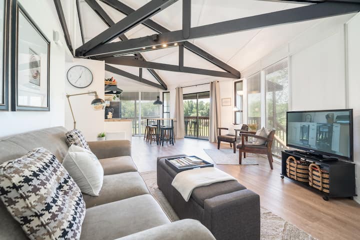 Unique Octagon Home Near Hot Springs - Malvern, AR