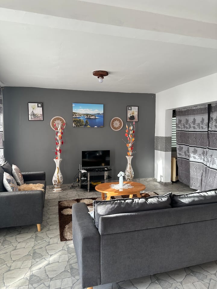 Appartement En Résidence Au Bord De La Mer Moroni - Moroni