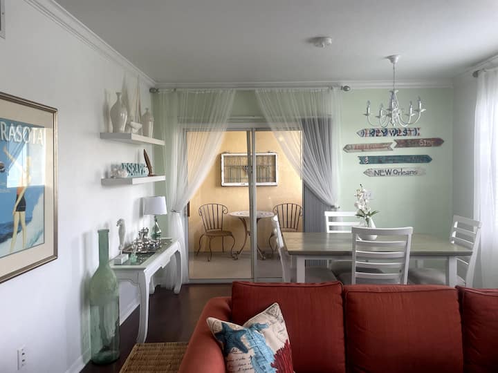 Snowbird Retreat At Villagio - Sarasota