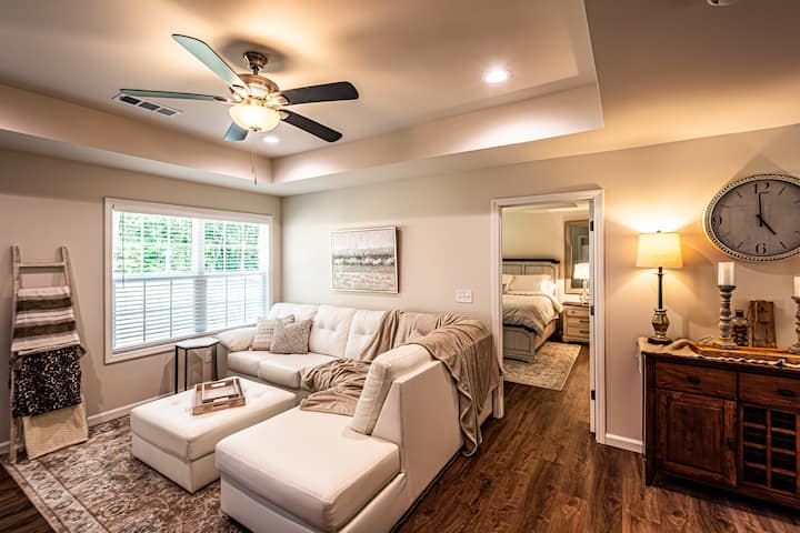 3 Bed 2 Bath Near Dahlonega Square Bring Your Dog - Dahlonega, GA