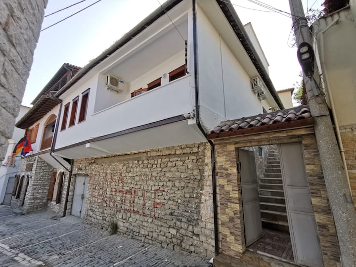 Bujtina Valgent - Distretto di Berat