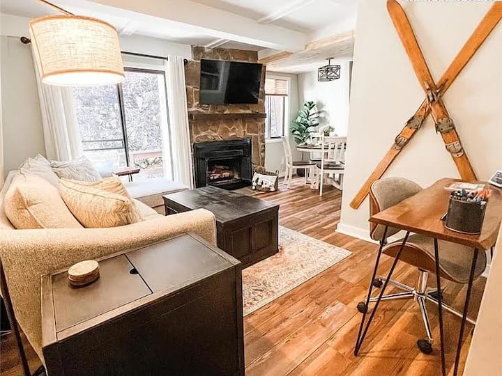 Ski To Me, Sugar Mountain - Banner Elk, NC