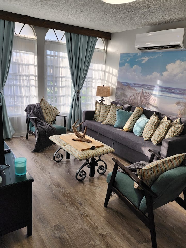 Mar Azul 3br – Steps From The Beach - Camuy