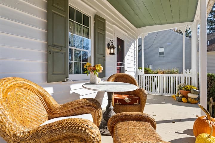 3mi To New Hope | Sleeps 8 | No Chores Checkout! - Lambertville, NJ