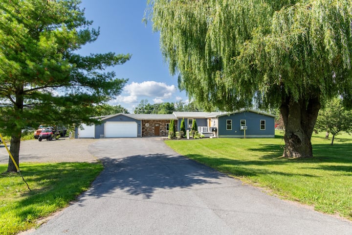 Country Home W/ Fenced Yard - 克萊頓