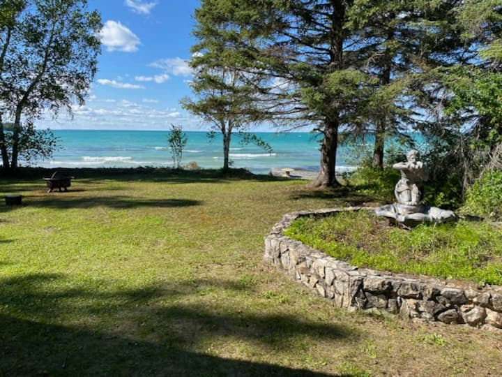 The Pas Vacation Rentals & Homes - Manitoba, Canada | Airbnb