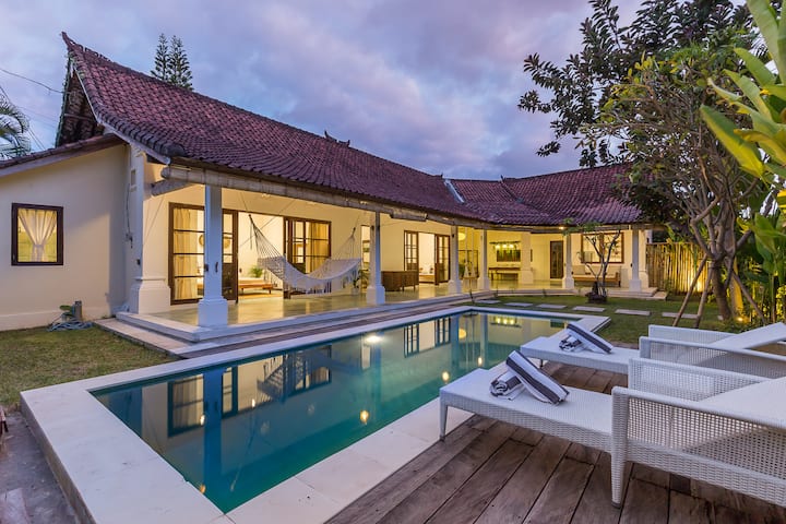 2br Villa - La Favela & Ku De Ta - Legian
