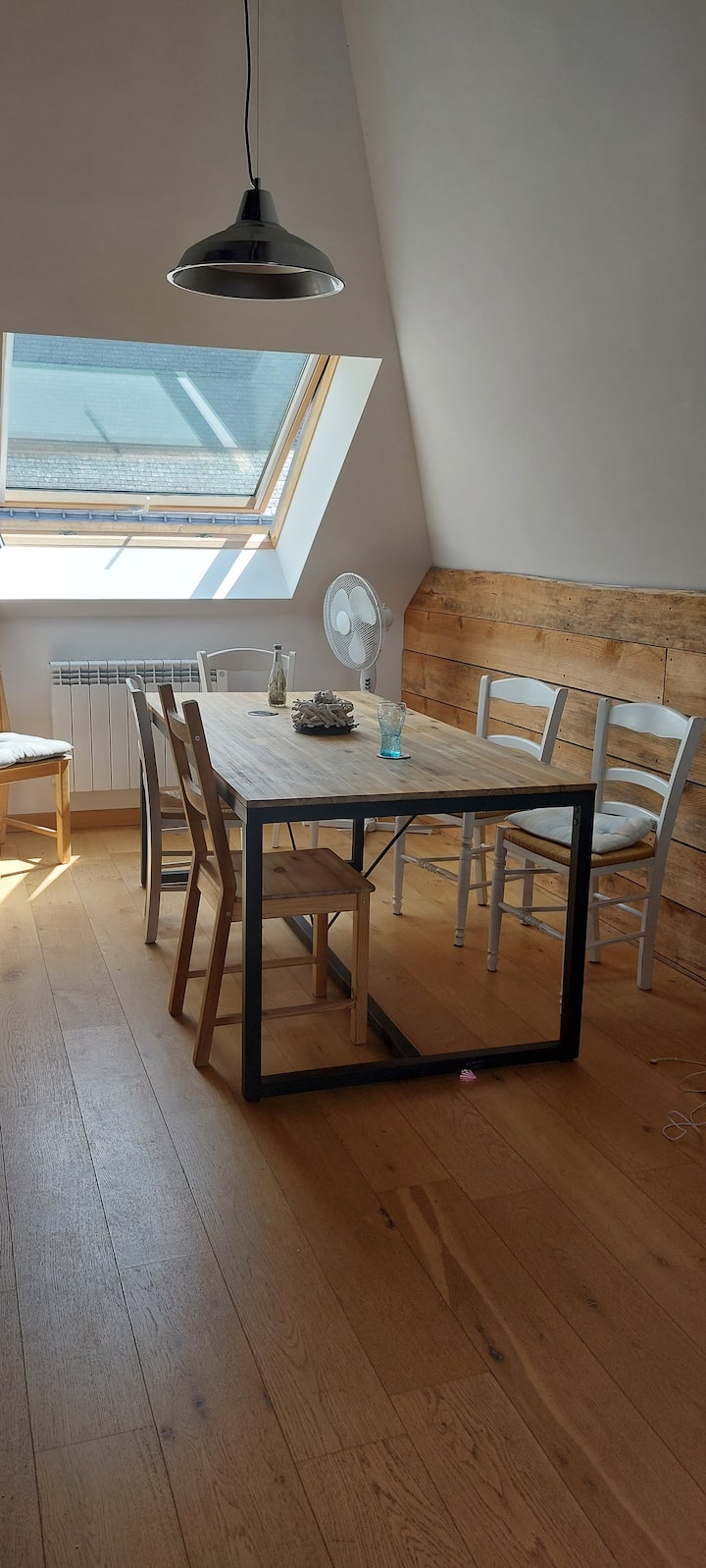 Une Chambre Au Bord De Mer ! - Étel