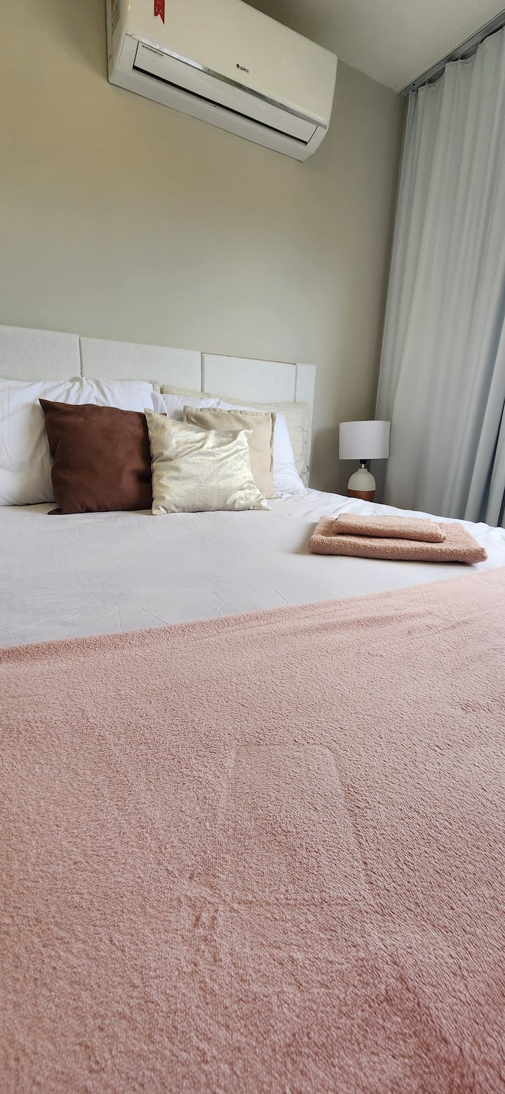 Você Entre A Praia E O Shopping - Natal