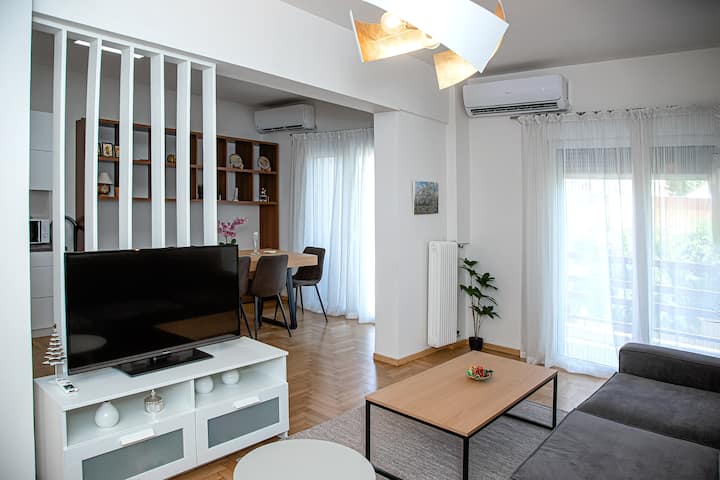 Large Classy Apartment In Pagrati Area - Atenas