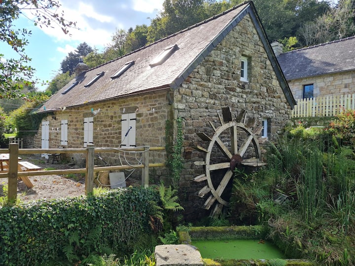 Moulin De Bonnescat - Locronan