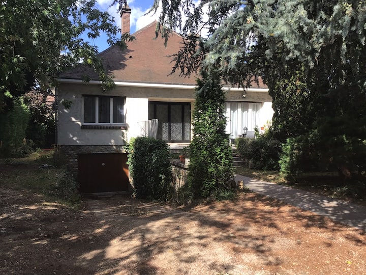 Villa 200m², 8 Personnes, Centre-ville, - Juvisy-sur-Orge