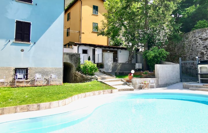 Chalet: Monolocale Ac Vista Lago Como Piscina - Menaggio