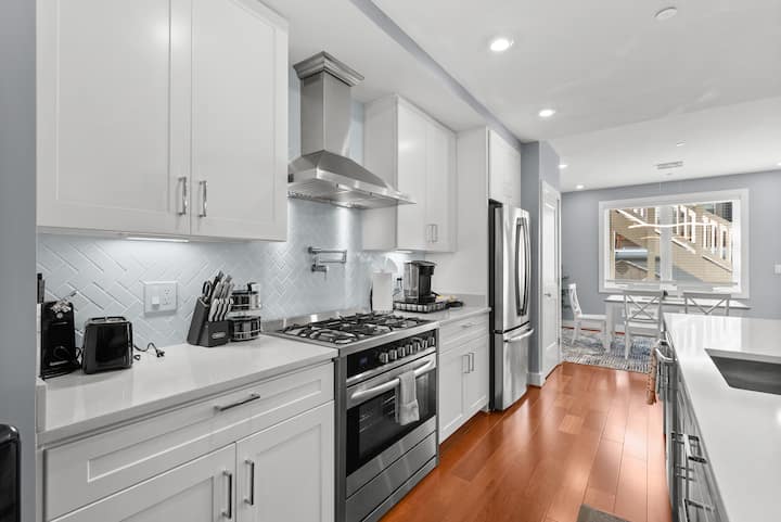 Renovated 2level Flat+h St+laundry - Washington, DC