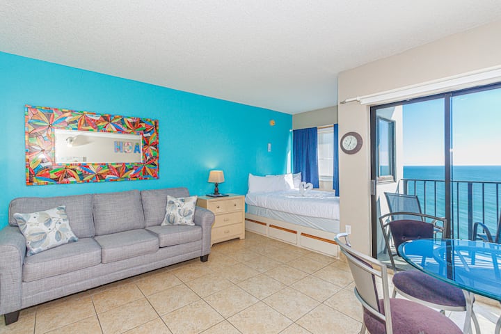 New! Palace Resort Oceanfront Studio Sleeps 4 - Myrtle Beach, SC