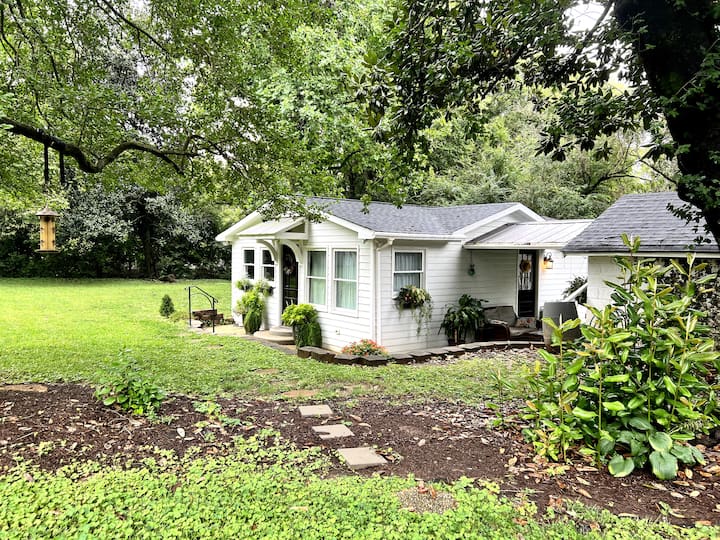 Dreamer's Cottage - Franklin, TN