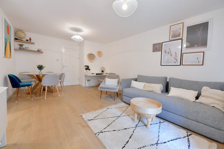 Central London 2 Bedrooms Apt Free Parking - Londen