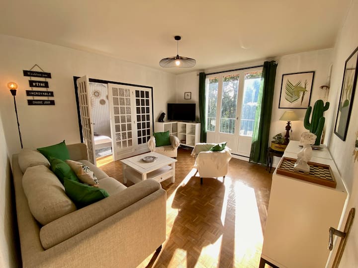 Cocon Vert à Tours : T4 Avec Parking En Forêt - Montbazon