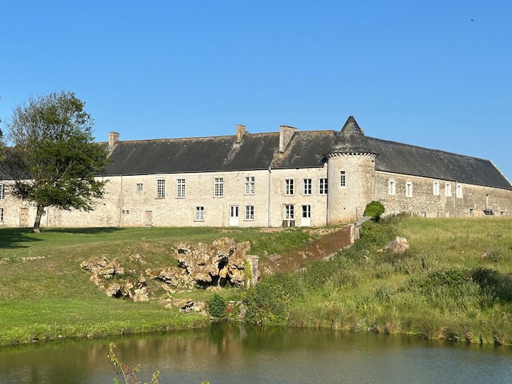Gîte Dans Un Château Historique Du D Day - Carentan