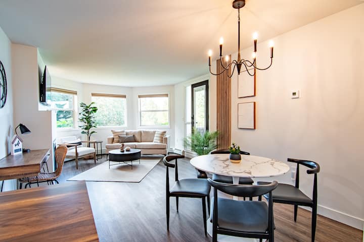 Modern Creekside Condo; A Scenic Retreat |2br|2bth - Red Deer