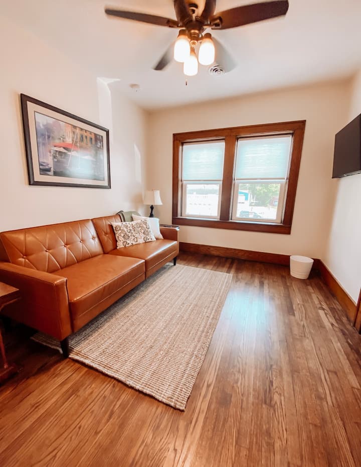 Mugivan Manor 1 Bedroom Apartment - Erie, IN