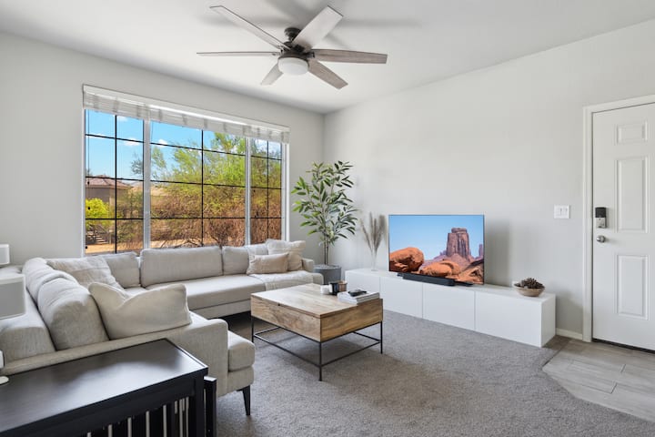 Centrally Located 1 Bed 1 Bath Desert Gem - Phoenix