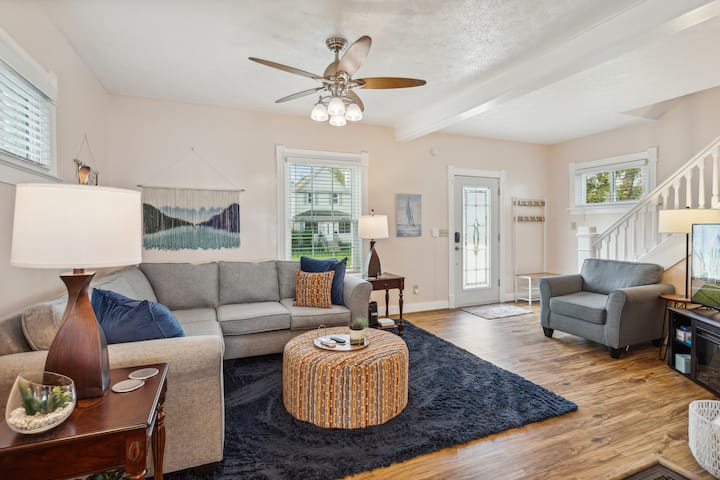 Lakefront Retreat On Lake Erie! Amazing Views! - Lakeview Beach, OH