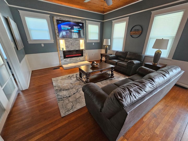 Historic 6br, Newly Renovated - Baton Rouge, LA