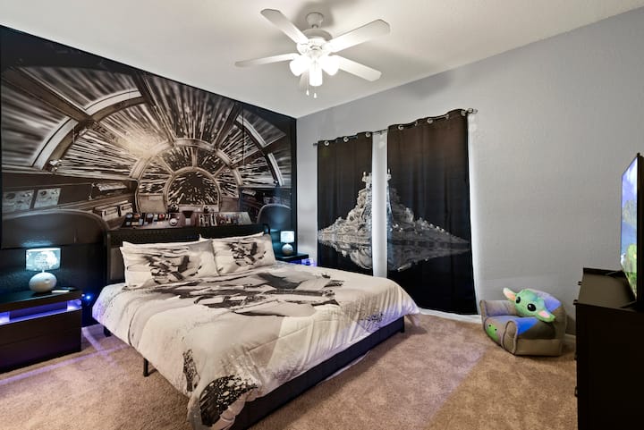 Disney & Harry Potter-themed Home W/ 2 King Beds - Kissimmee