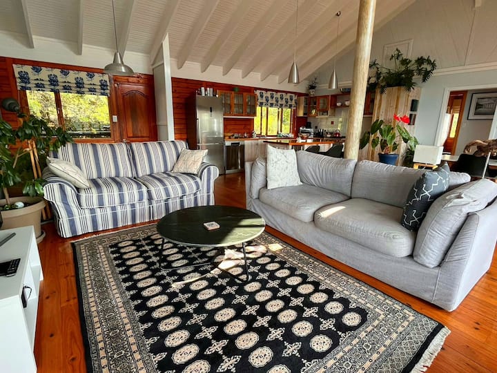 Idyllic Escape | Ballots Bay | Victoria Bay - Wilderness