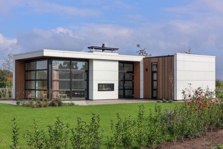 Luxe 6 Persoons Woning Op Familiepark - Dronten