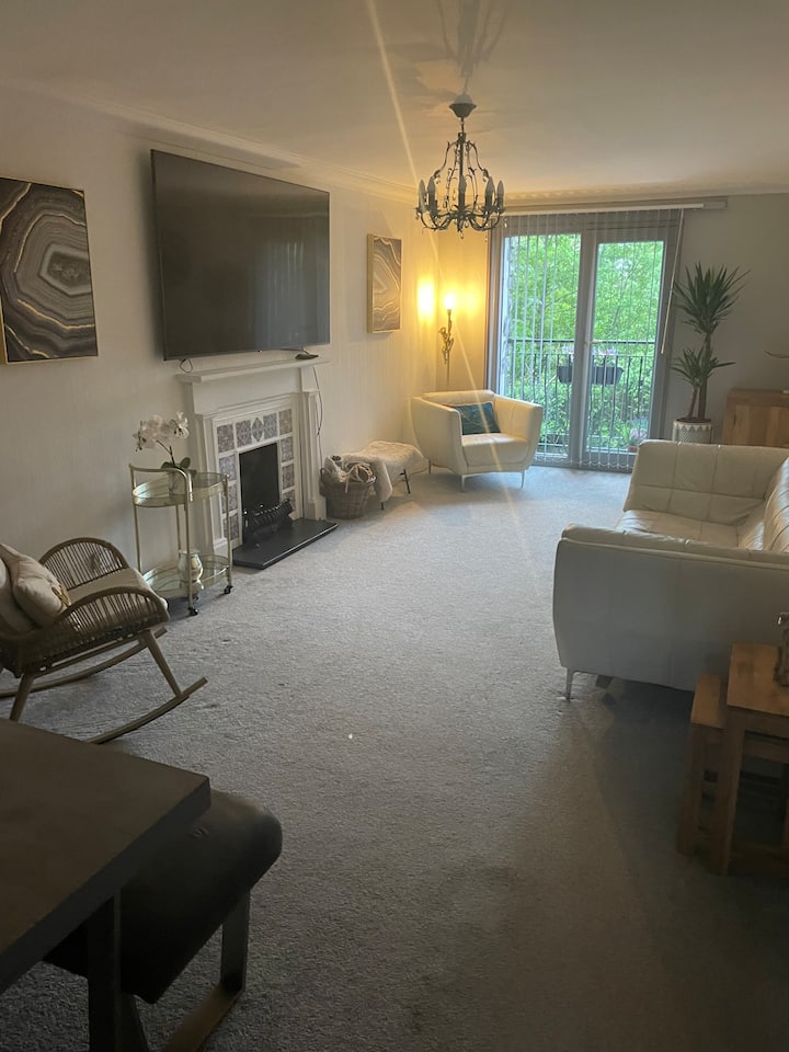 The Old Chapel Town House No 3 - Cardiff Airport (CWL)