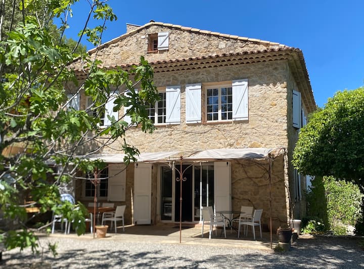 Belle Maison En Pierres Dans Le Luberon - Manosque