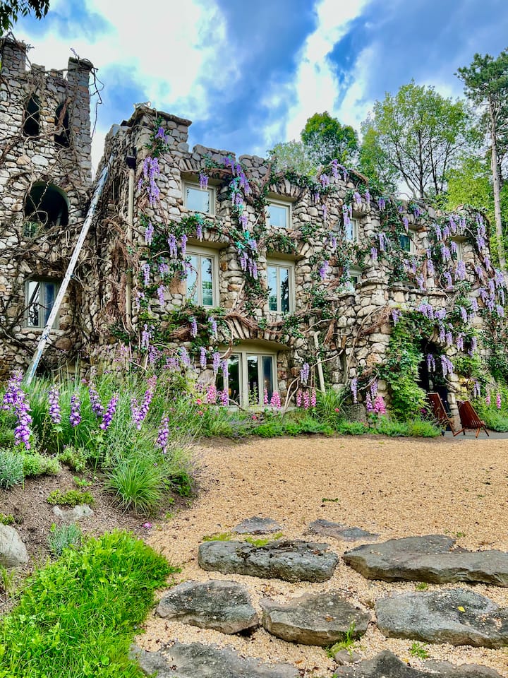 Daschner Castle - Kerhonkson, NY