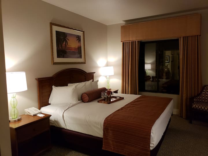 Pleasing Suite Unit At Tahiti Village Las Vegas - Las Vegas, NV