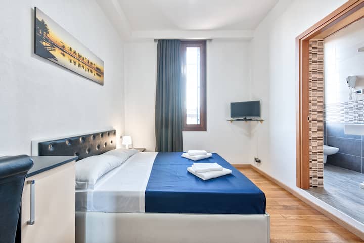 Bedroom In An Optimum Location - 메스트레