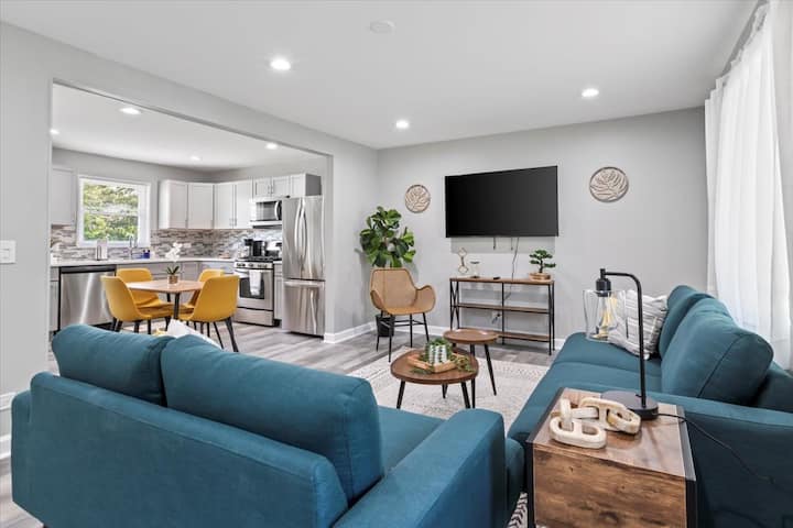 Lake Zurich Retreat Cozy Wi-fi - Cary, IL